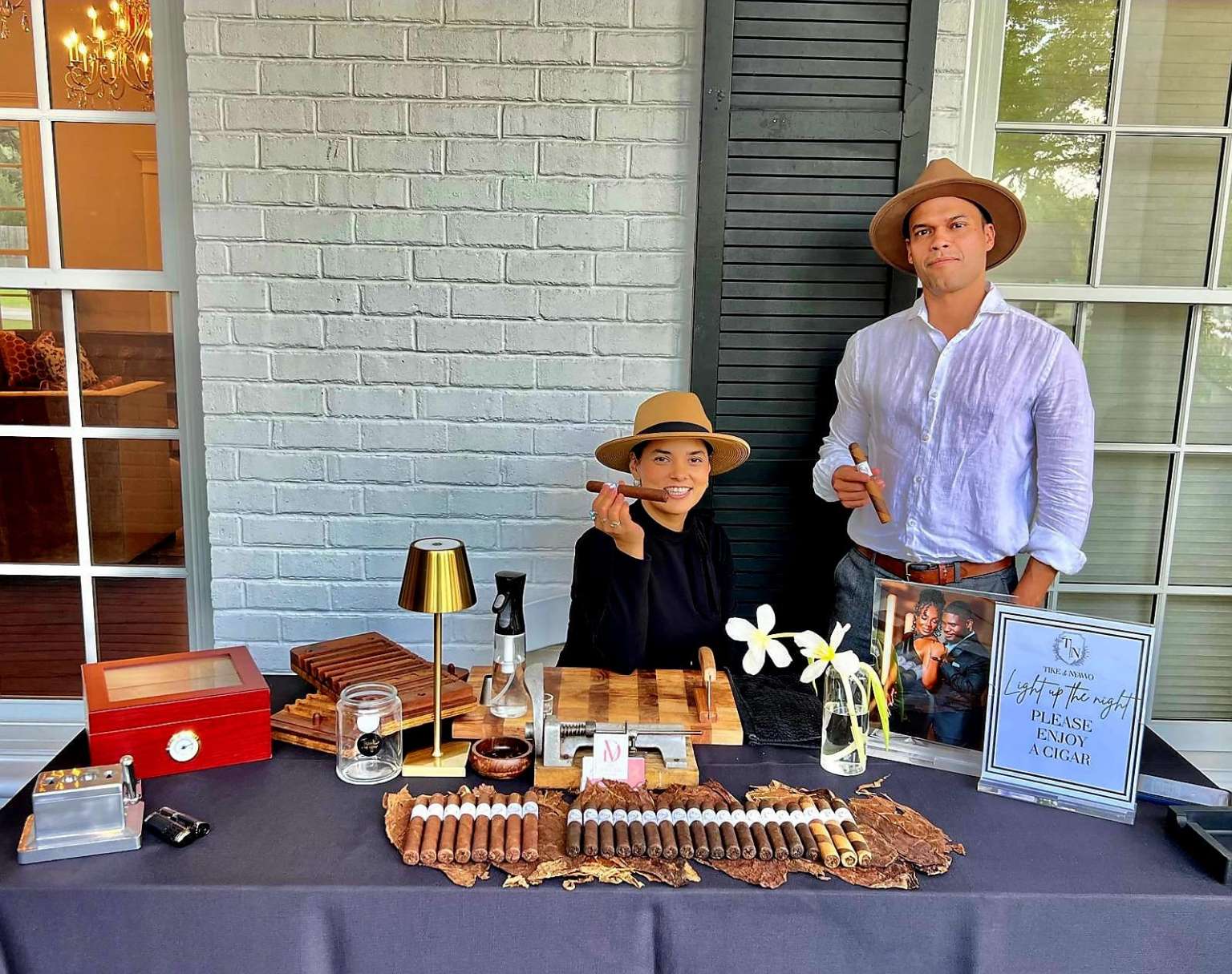 Cigar Roller For Weddings & Events: Dallas, TX - Don Valdi